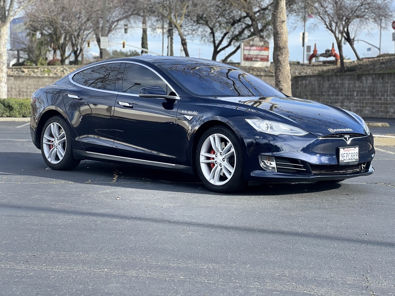 Tesla model s inventory store